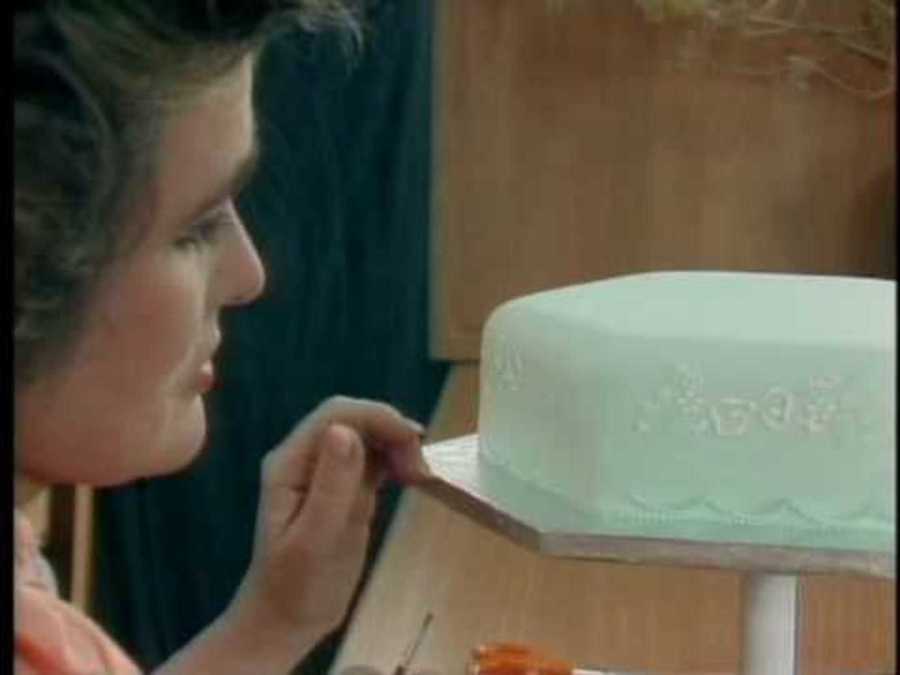 Intricate Piping and Lace Extension Work - CakeCentral.com