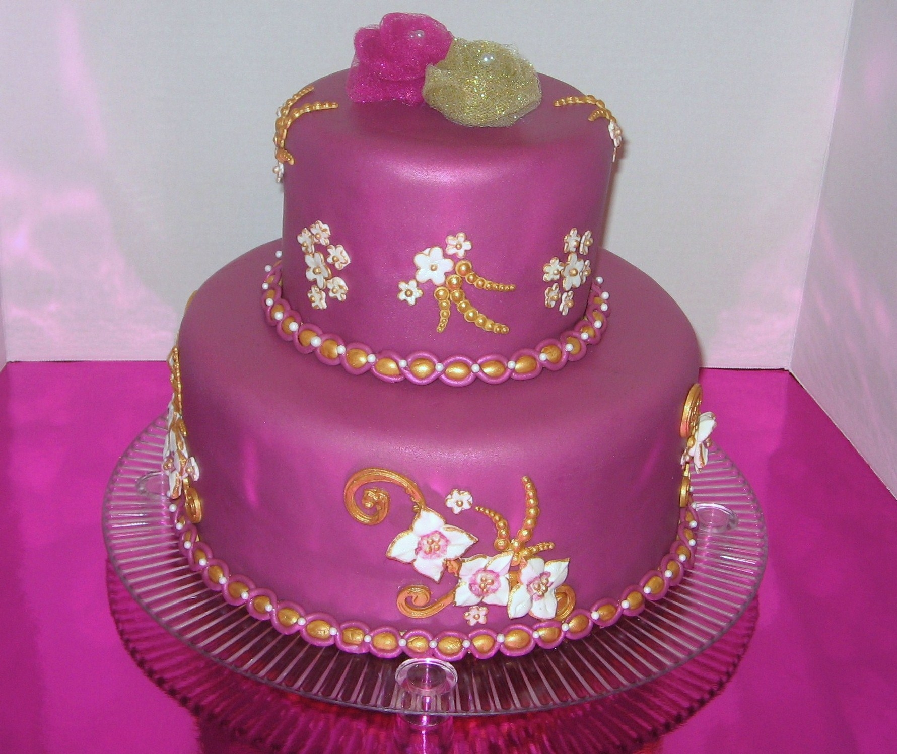 I Love Fuchsia And Gold! - CakeCentral.com