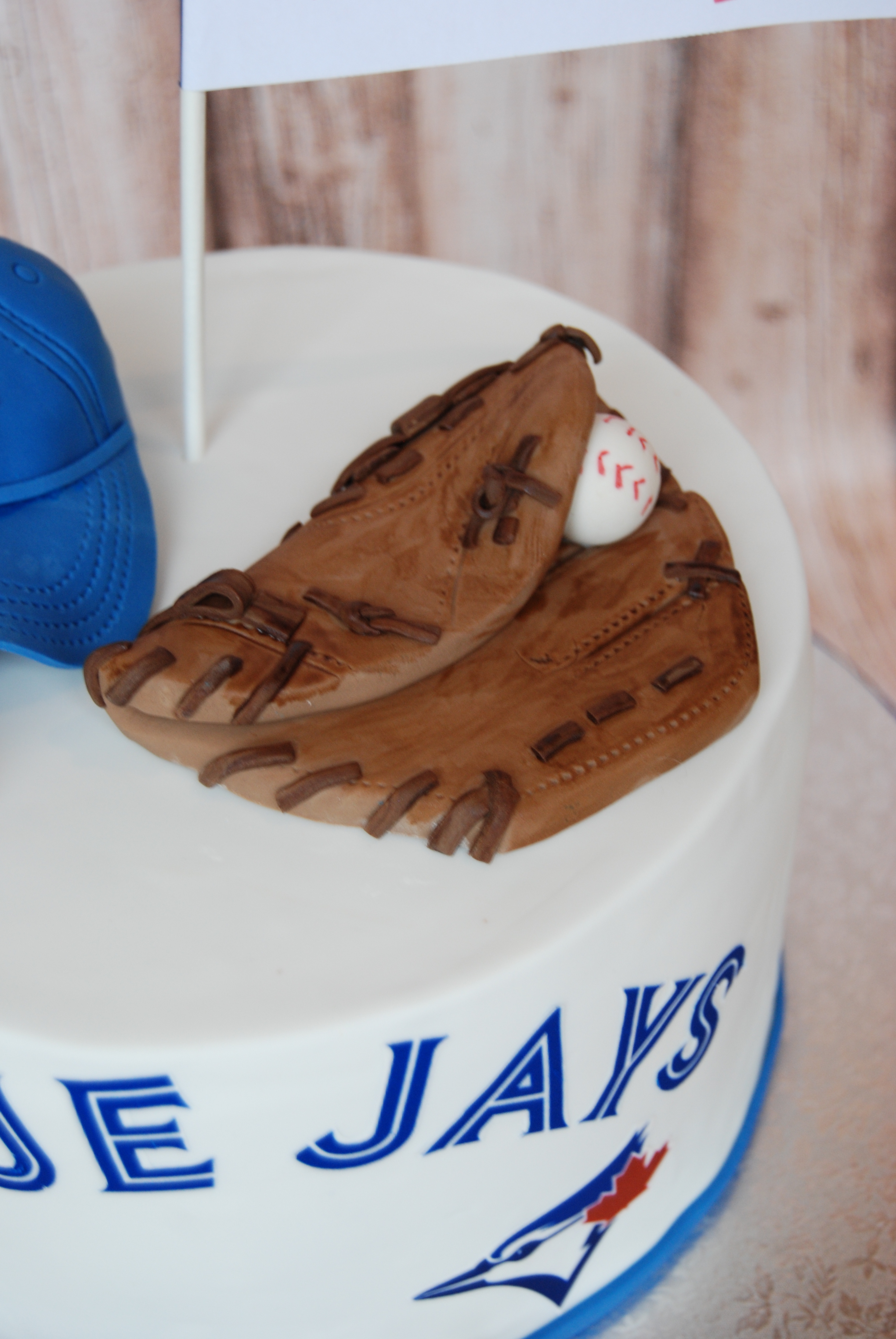 Toronto Blue Jays Baseball Cake - CakeCentral.com