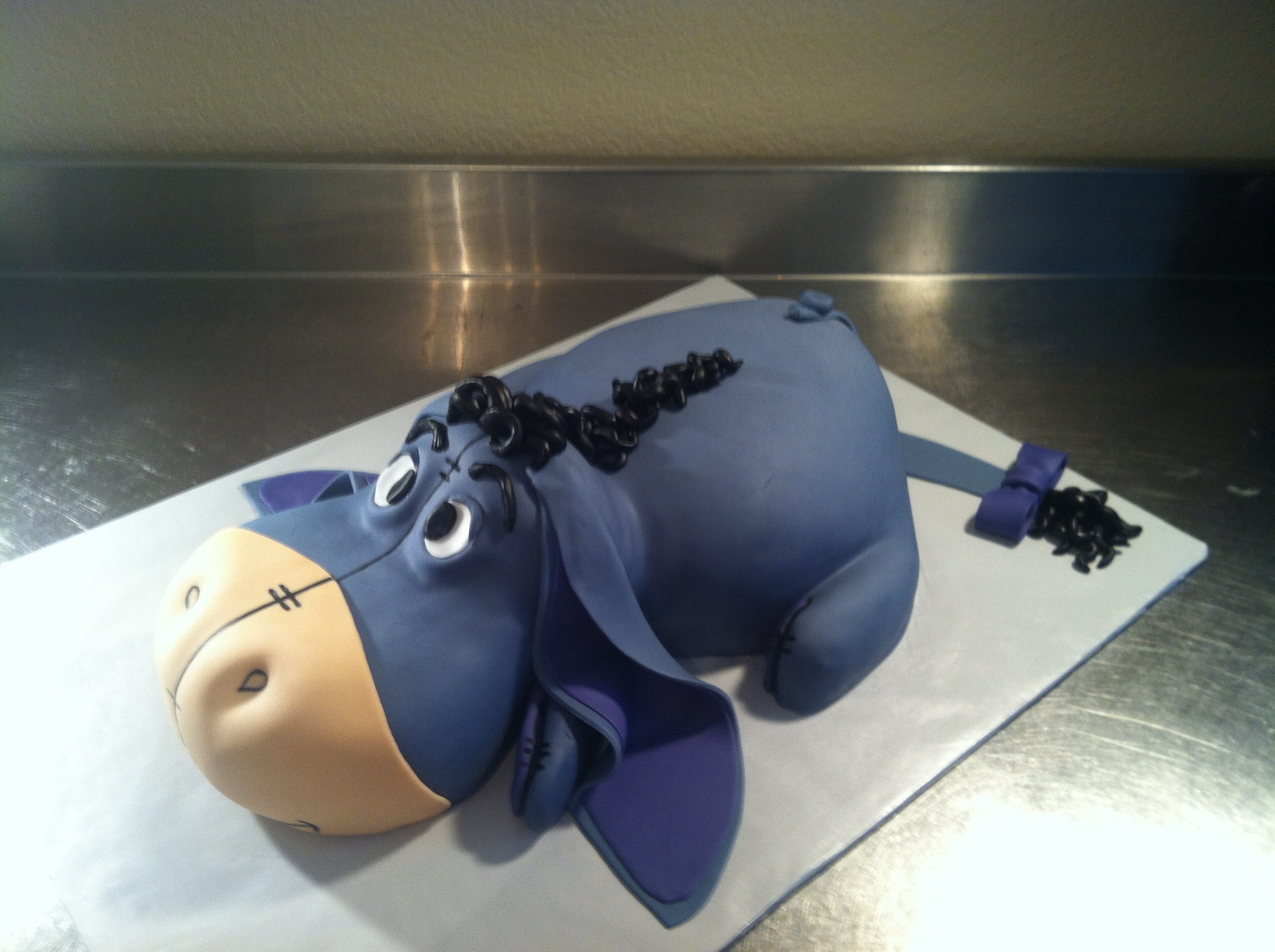 Eeyore Cake - CakeCentral.com