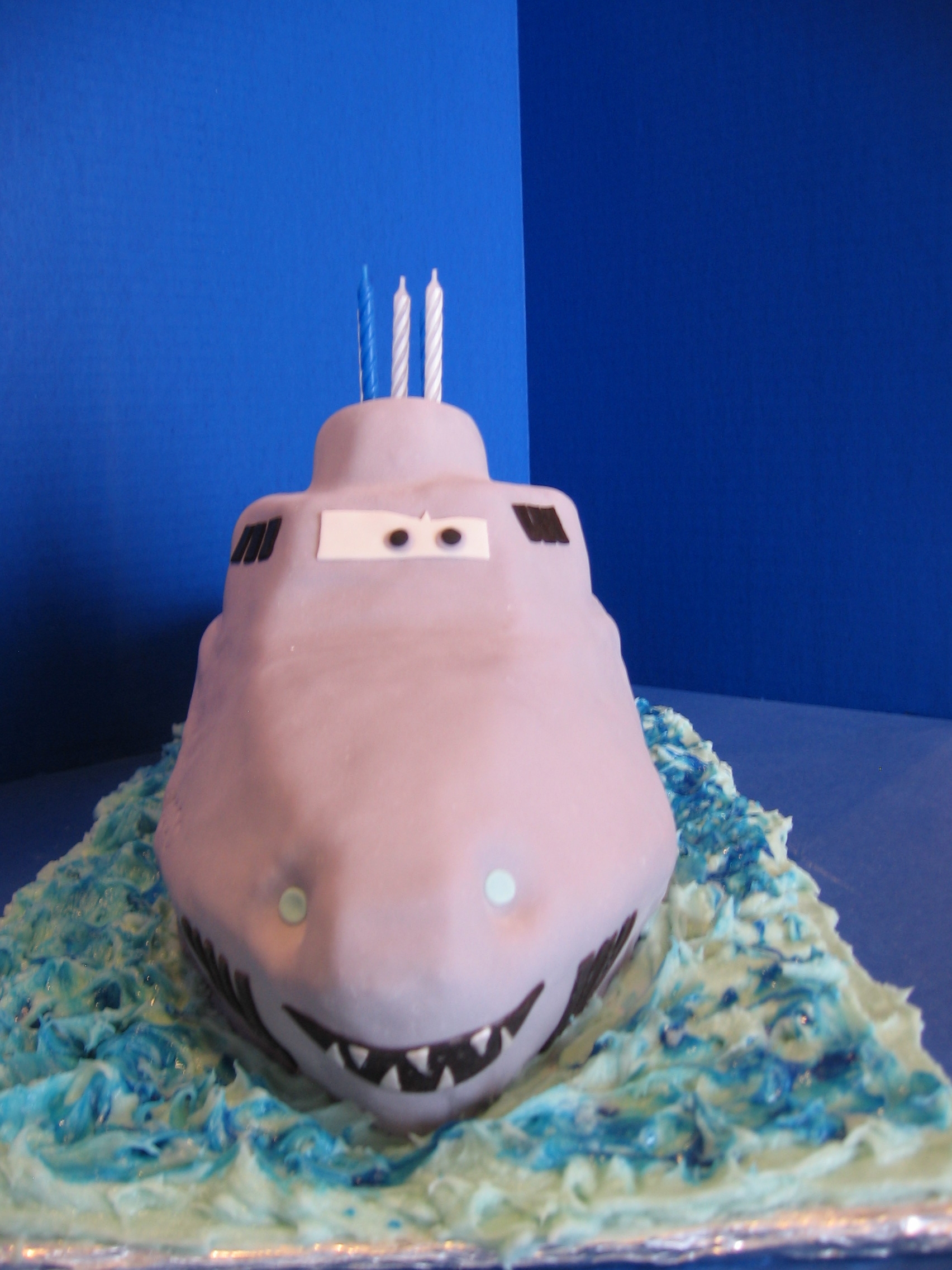 Cars 2 Combat Ship - CakeCentral.com