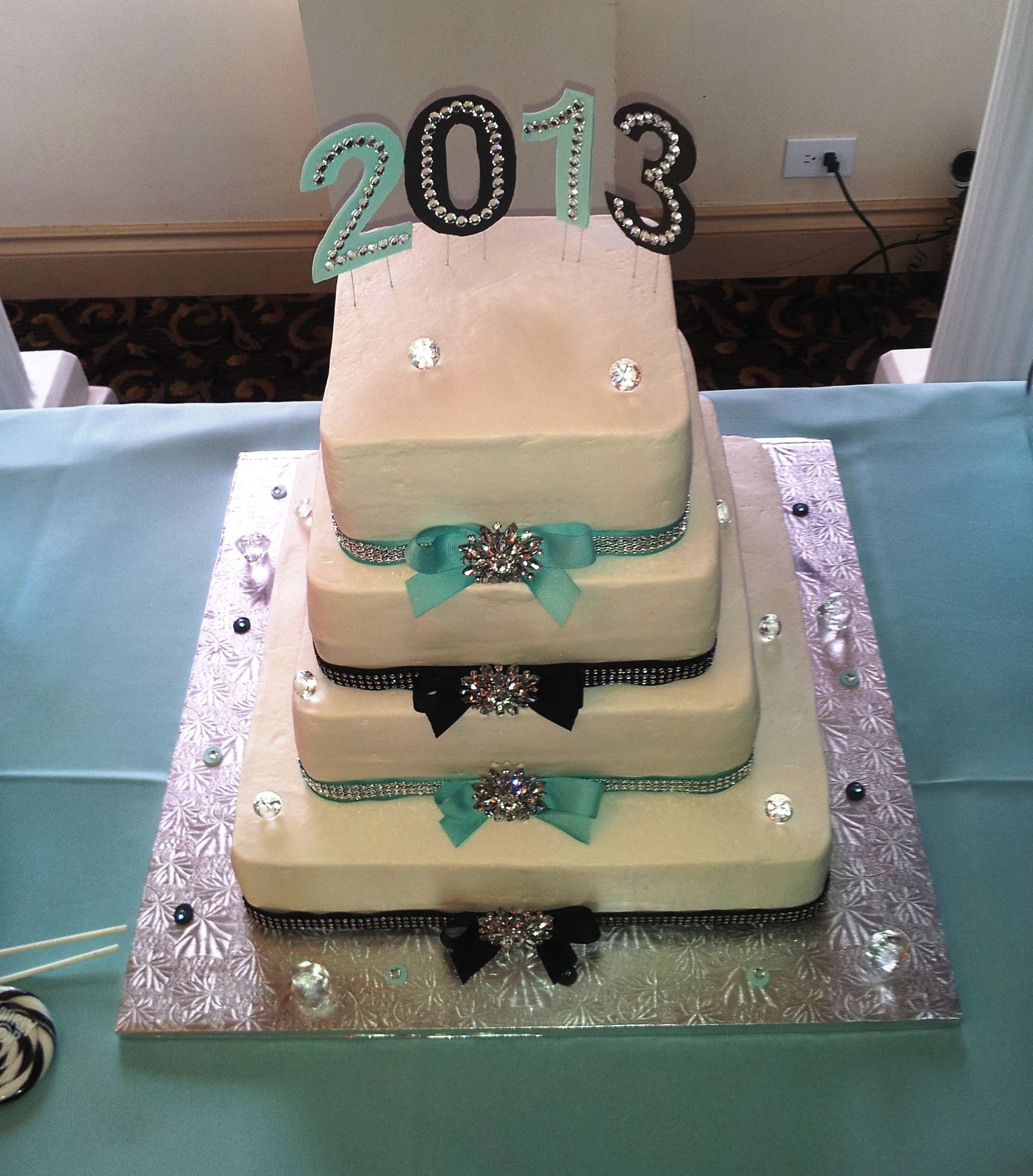 Hallendale High School Prom Cake Bling Bling Theme - CakeCentral.com