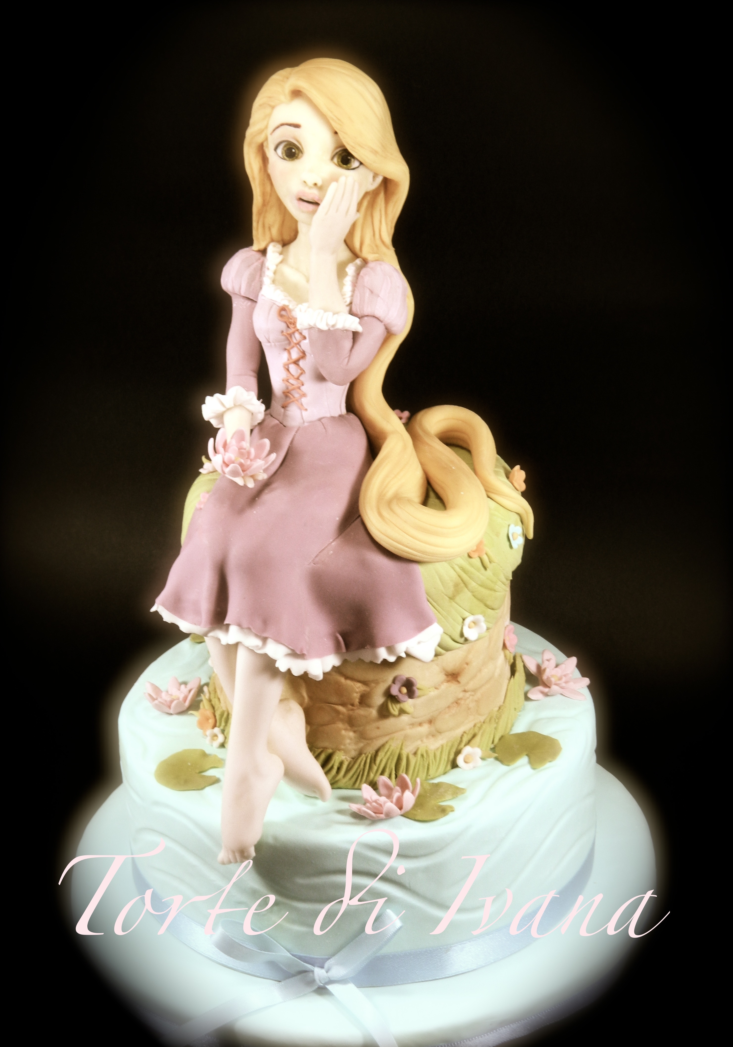Rapunzel Cake - CakeCentral.com