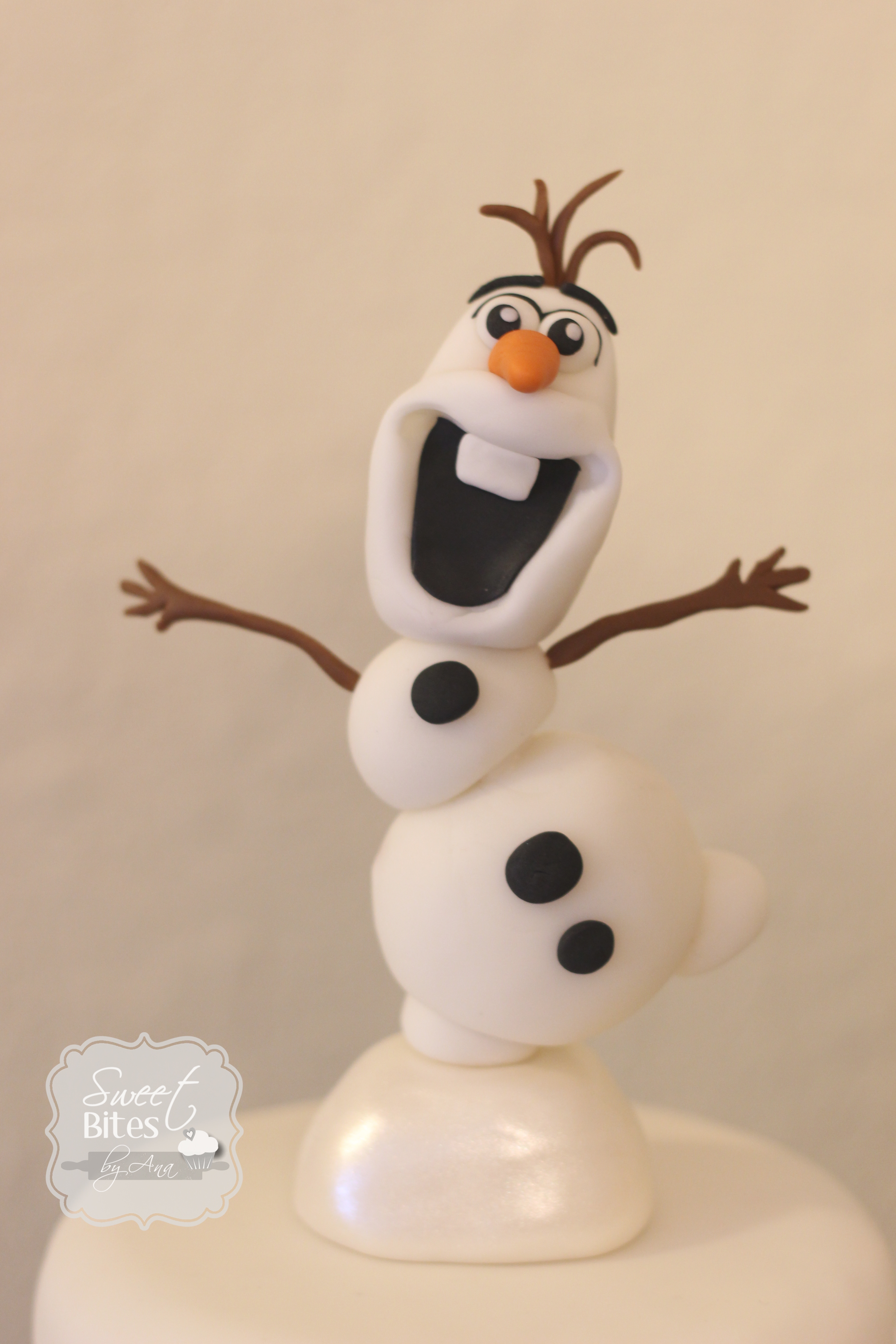 Frozen Olaf Cake - CakeCentral.com