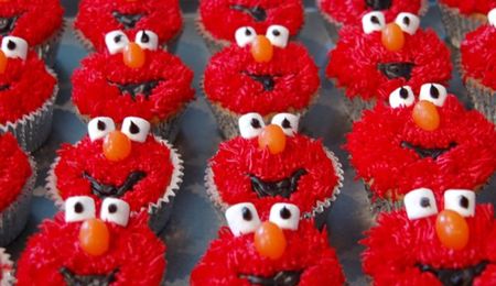 Elmo Cupcake Cake - CakeCentral.com