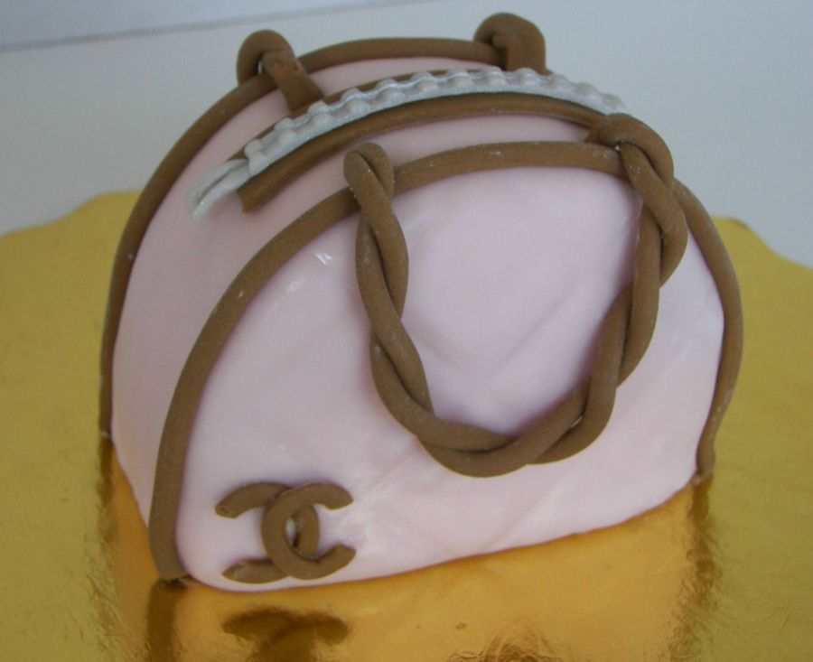 Mini Coach Purse - CakeCentral.com