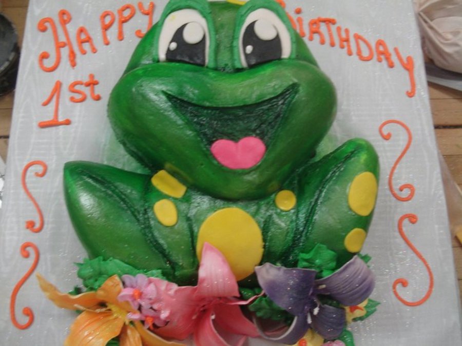 Litle Frog - CakeCentral.com