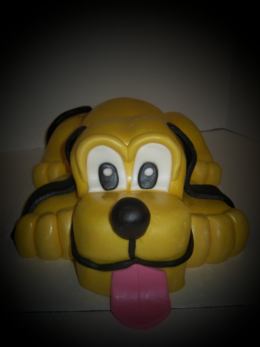 Pluto Cake - CakeCentral.com