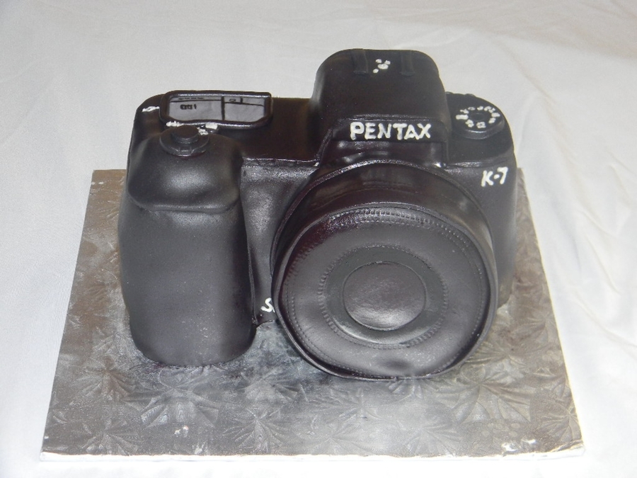 Camera Cake - CakeCentral.com