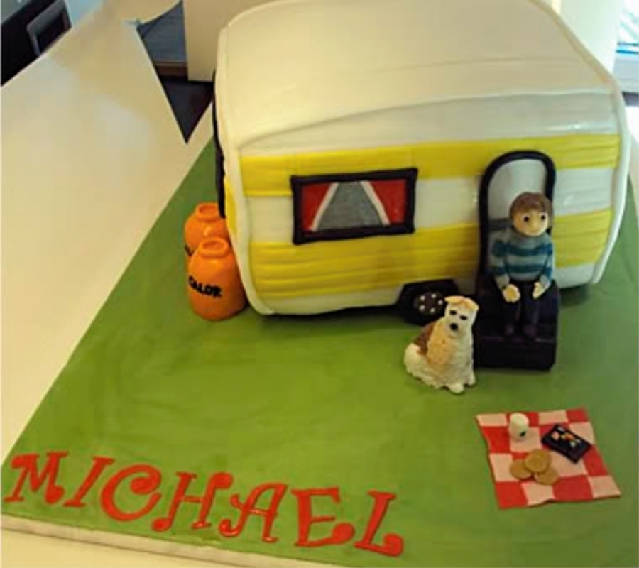 Caravan Cake - CakeCentral.com