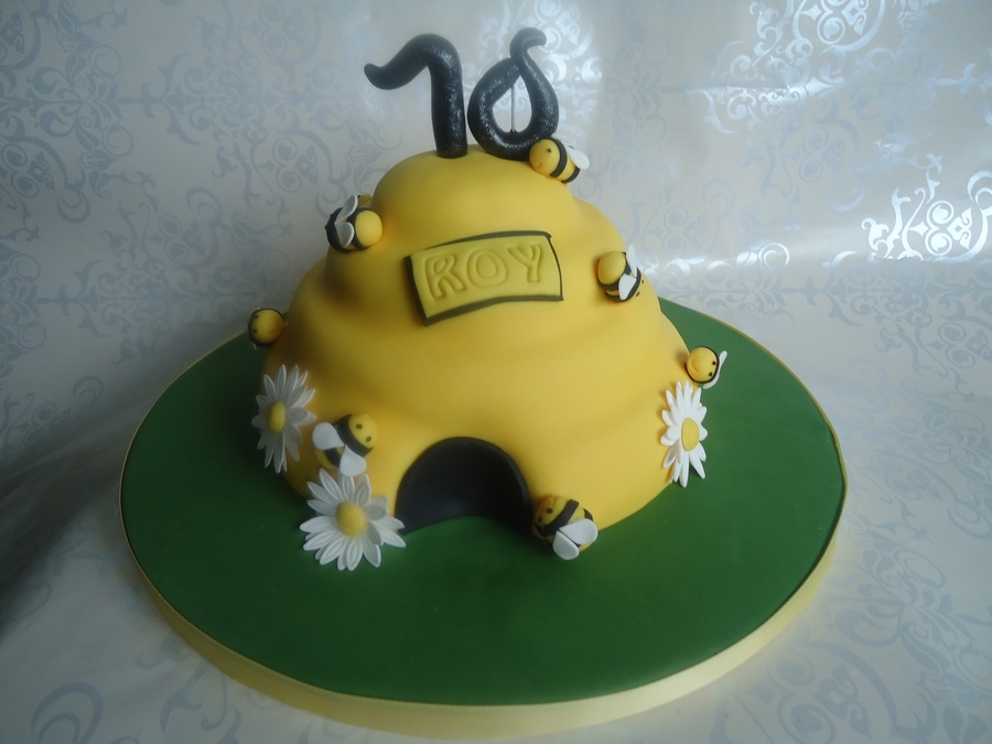 Beehive Cake. - CakeCentral.com