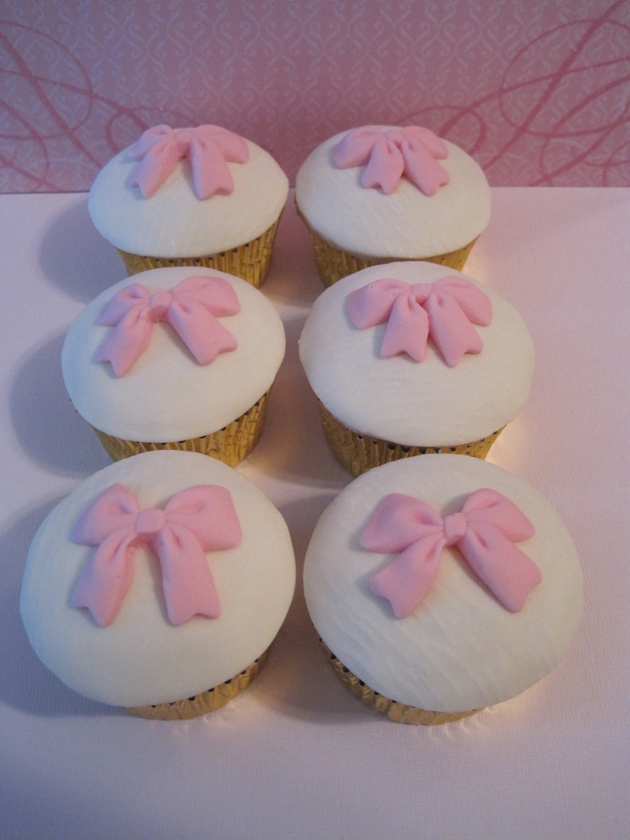 Pink Bow Cupcakes - CakeCentral.com