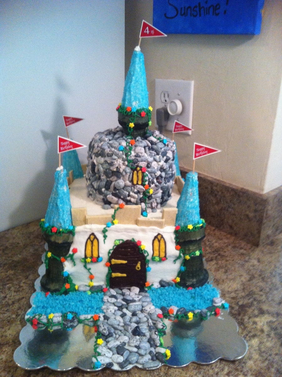 Castle Cake - CakeCentral.com