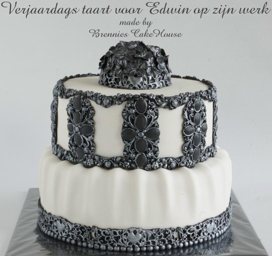Dramatic Barok Cake - CakeCentral.com