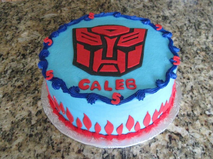 Transformer Cake - CakeCentral.com