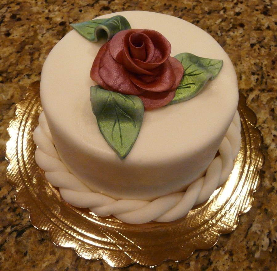 Single Rose - CakeCentral.com