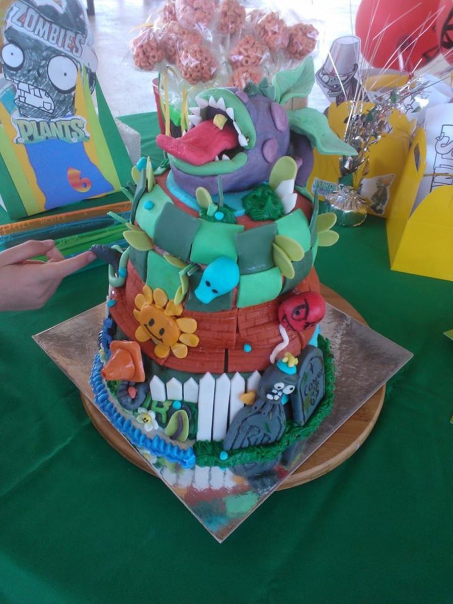 Plants Vs Zombies - CakeCentral.com
