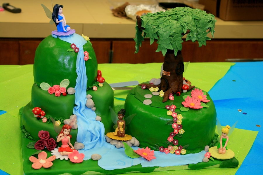 Pixie Hollow Birthday Cake - CakeCentral.com