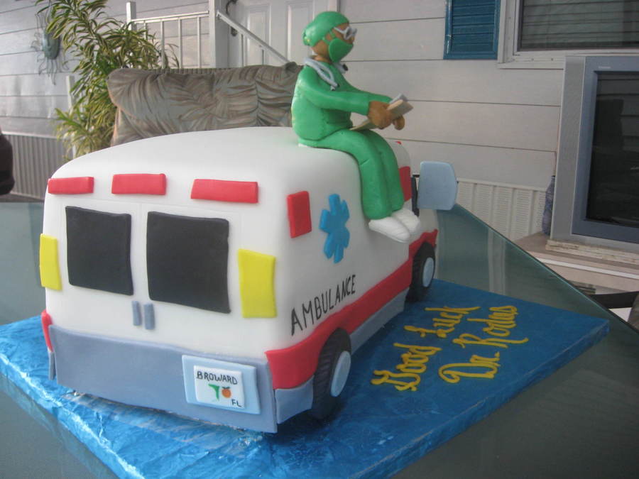 Emergency Dr. Waiting For Patients - CakeCentral.com