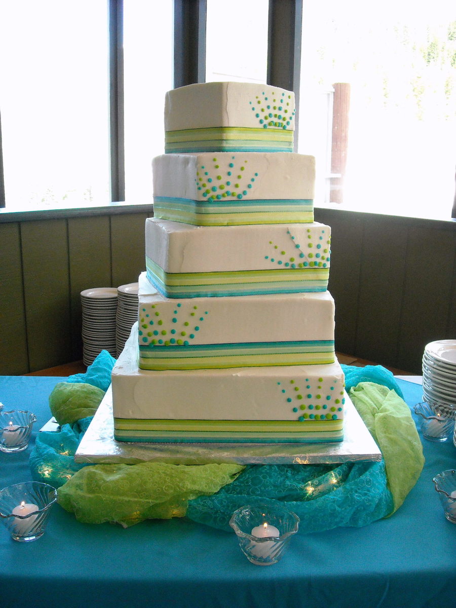 Modern Twist - CakeCentral.com