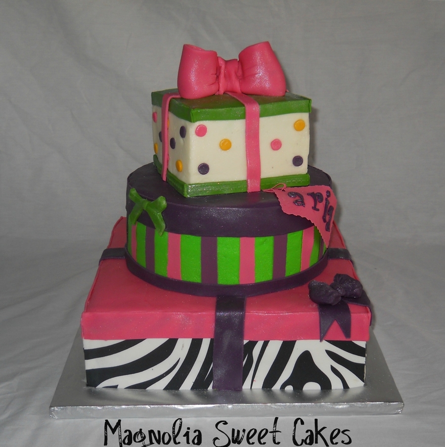 Gift Box Cake - CakeCentral.com