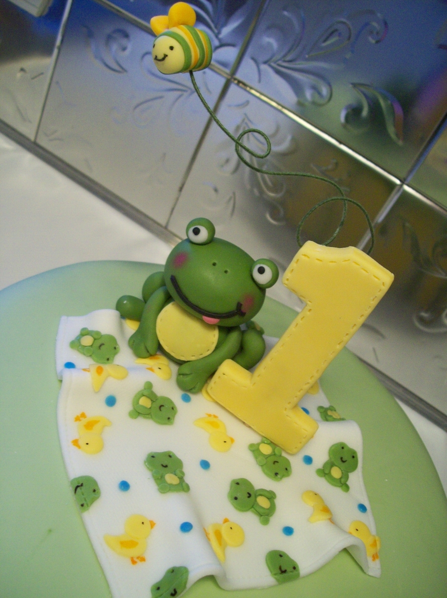 Garrett's Froggy Cake - CakeCentral.com