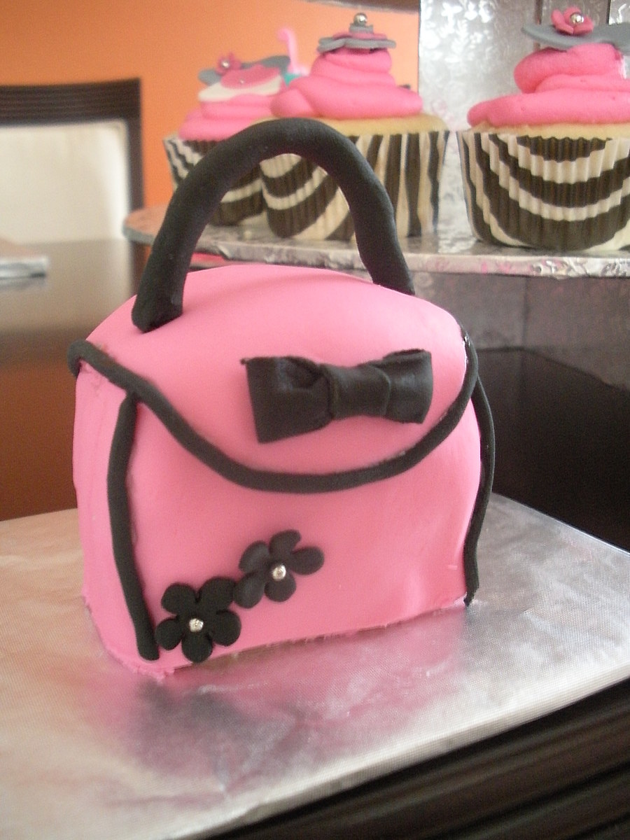 Mini Purse Cake - CakeCentral.com