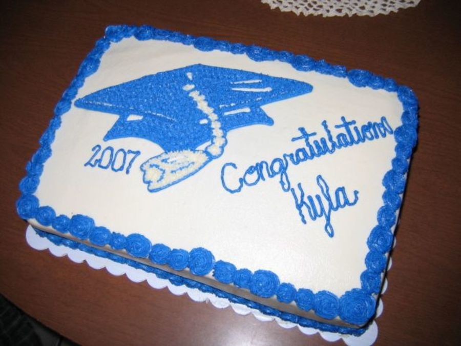 Graduation Cap Cake - CakeCentral.com