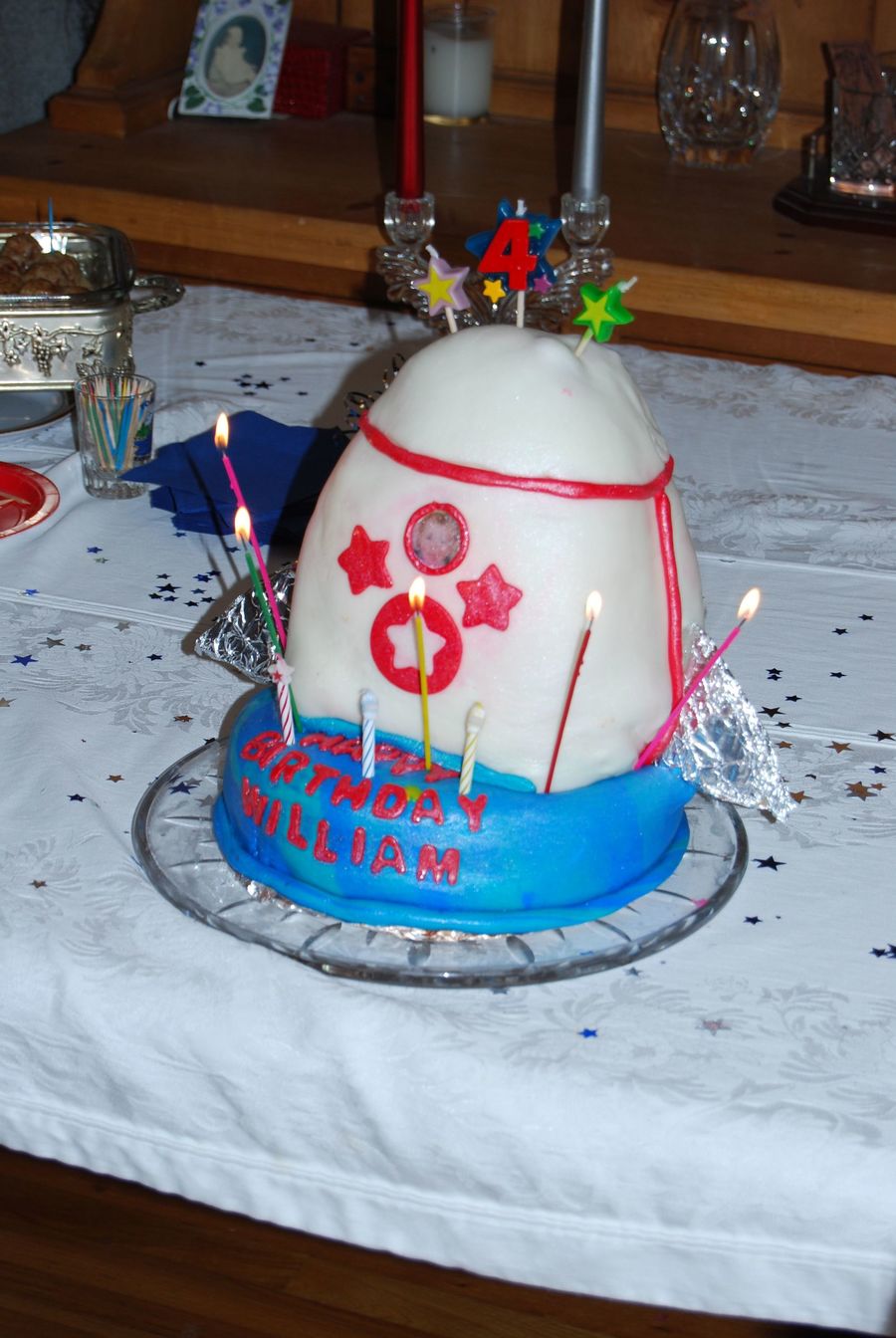 4Th Birthday Rocket Cake - CakeCentral.com