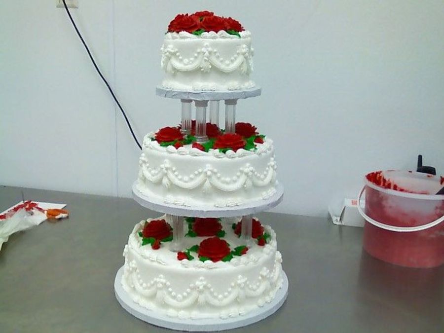 Red Roses - CakeCentral.com