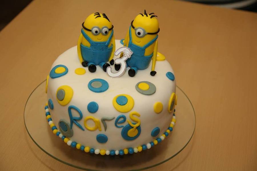 Despicable Me Cake All Sugarpaste Thanks For Watching - CakeCentral.com