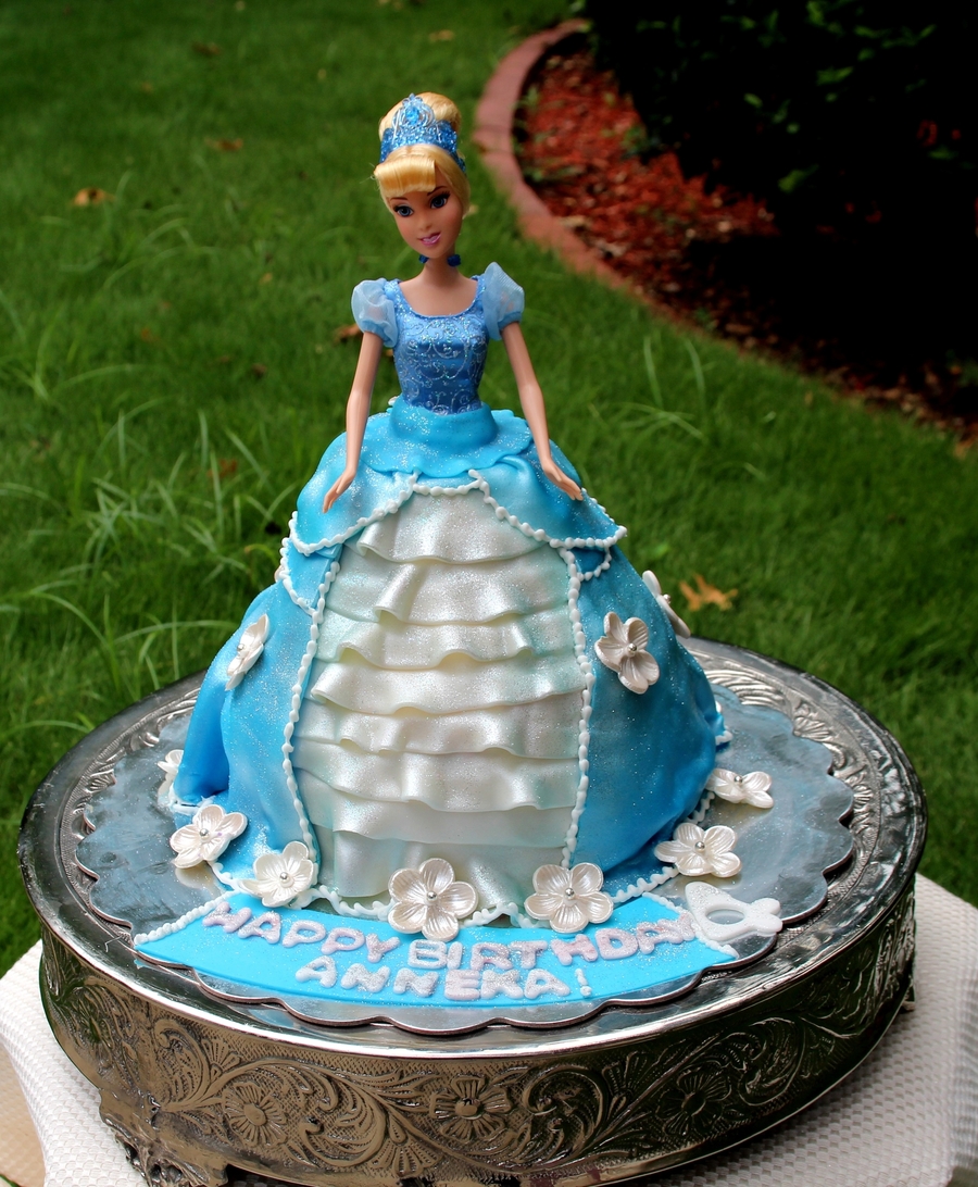 Cinderella - CakeCentral.com