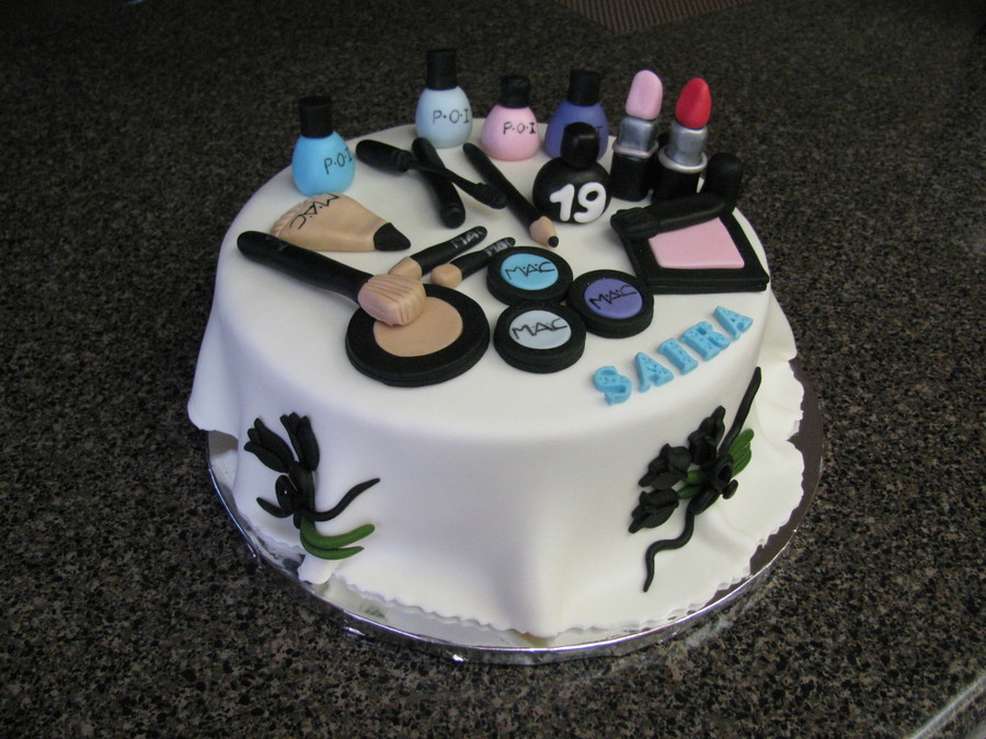 Makeup Table Birthday Cake - CakeCentral.com