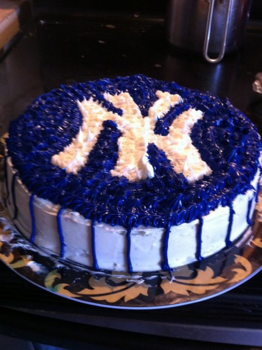 New York Yankees - CakeCentral.com