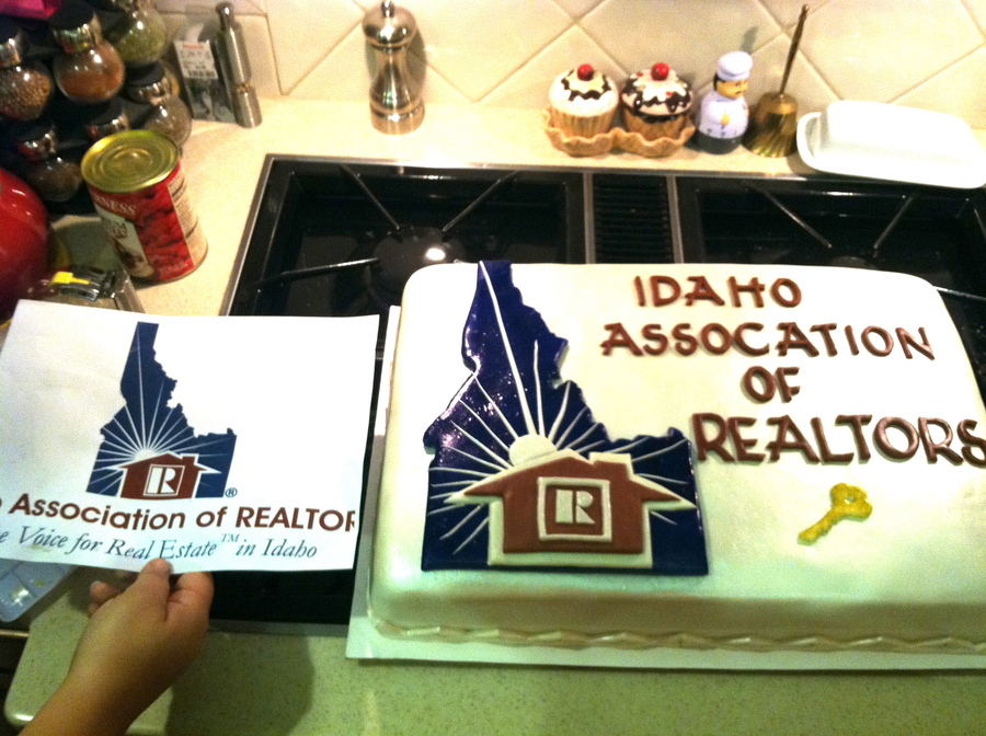 Idaho Association Of Realtors Cake - CakeCentral.com