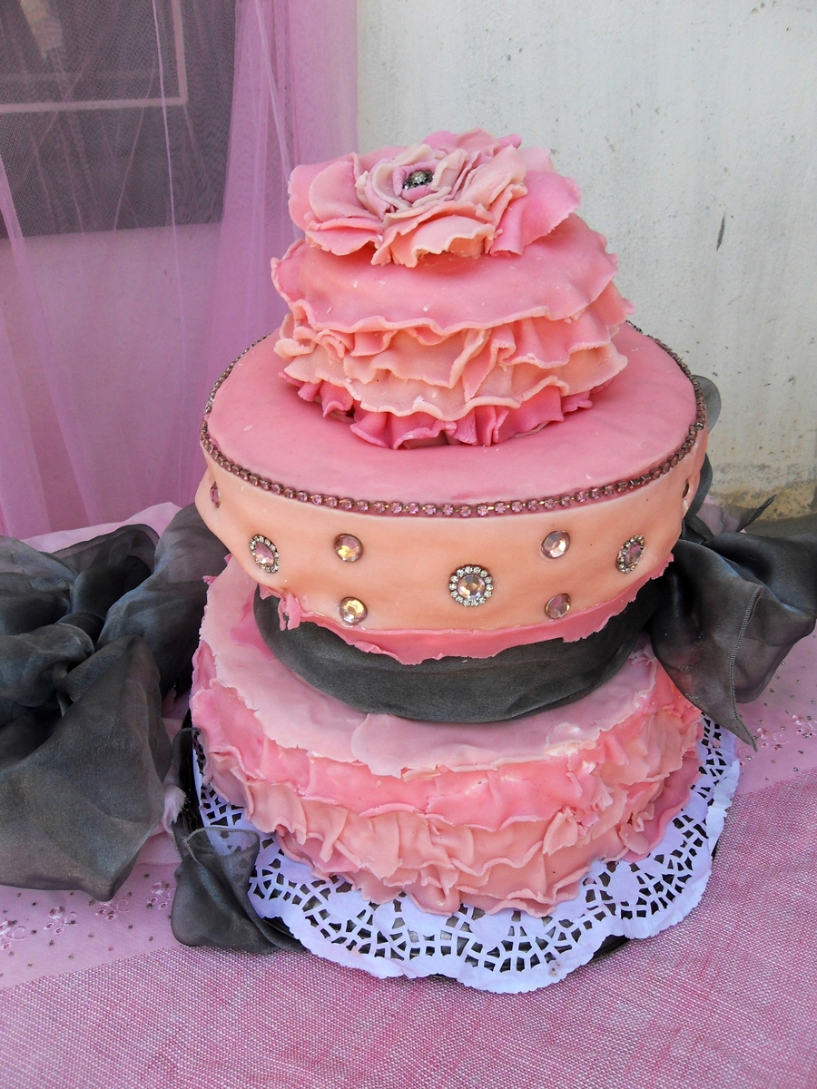 Ruffle Cake - CakeCentral.com