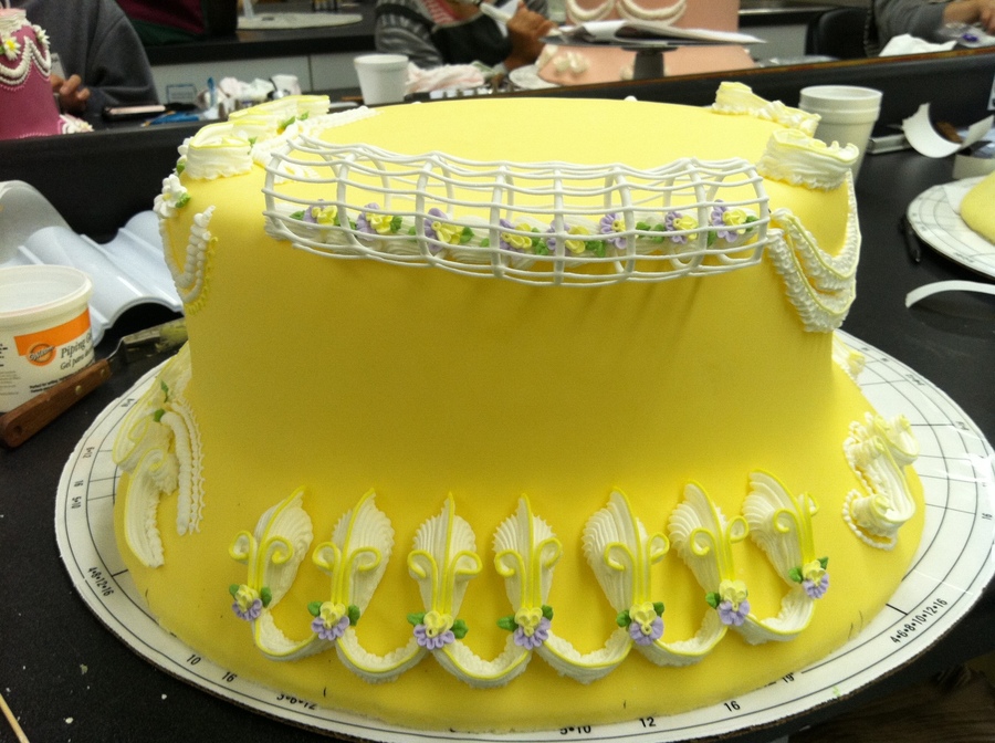 Lambeth Sampler - CakeCentral.com