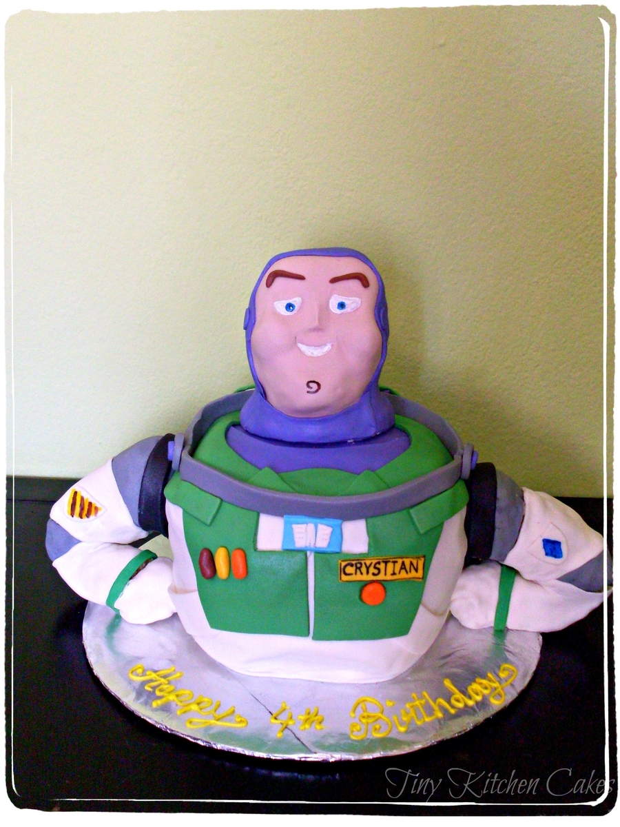 Buzz Lightyear - CakeCentral.com