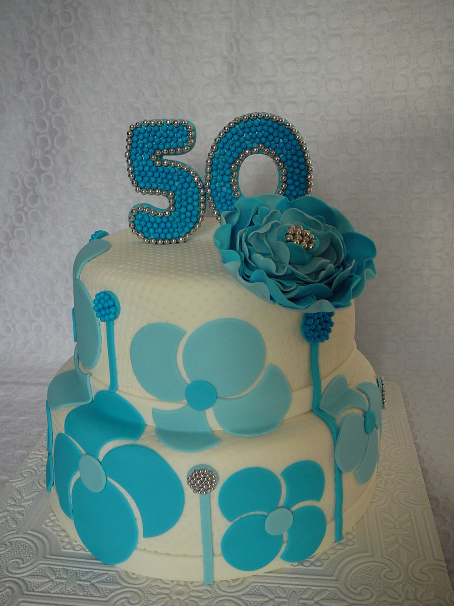 Modern Flower Pattern - CakeCentral.com