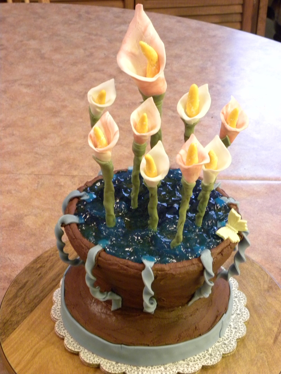 Calla Lilies In Flower Pot - CakeCentral.com