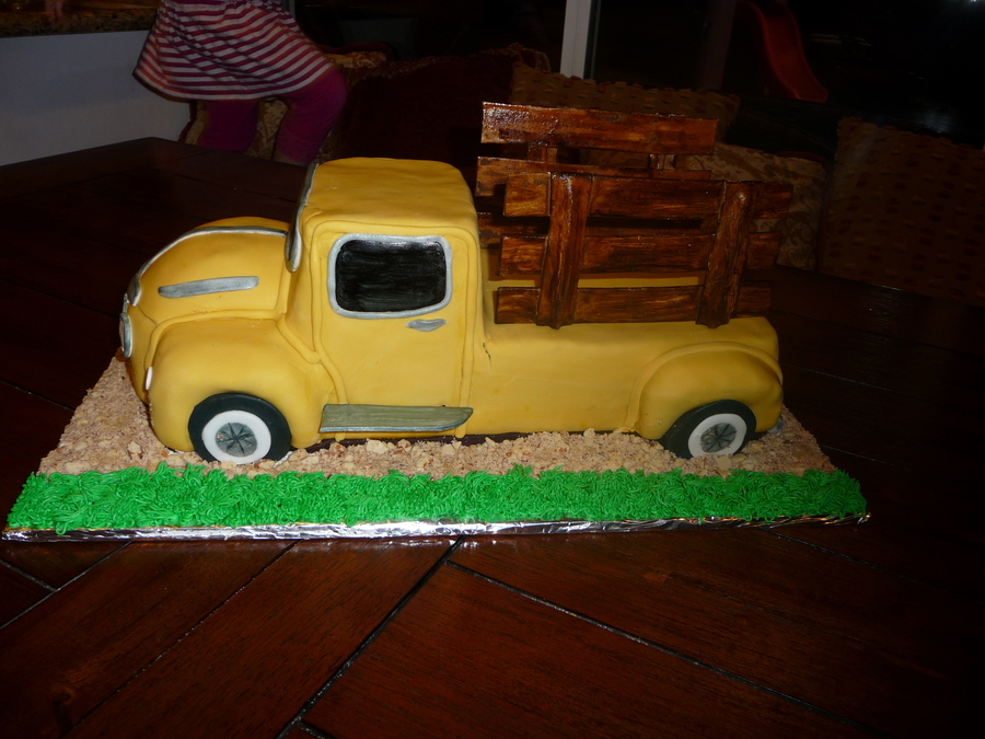 Ford Truck Cake - CakeCentral.com