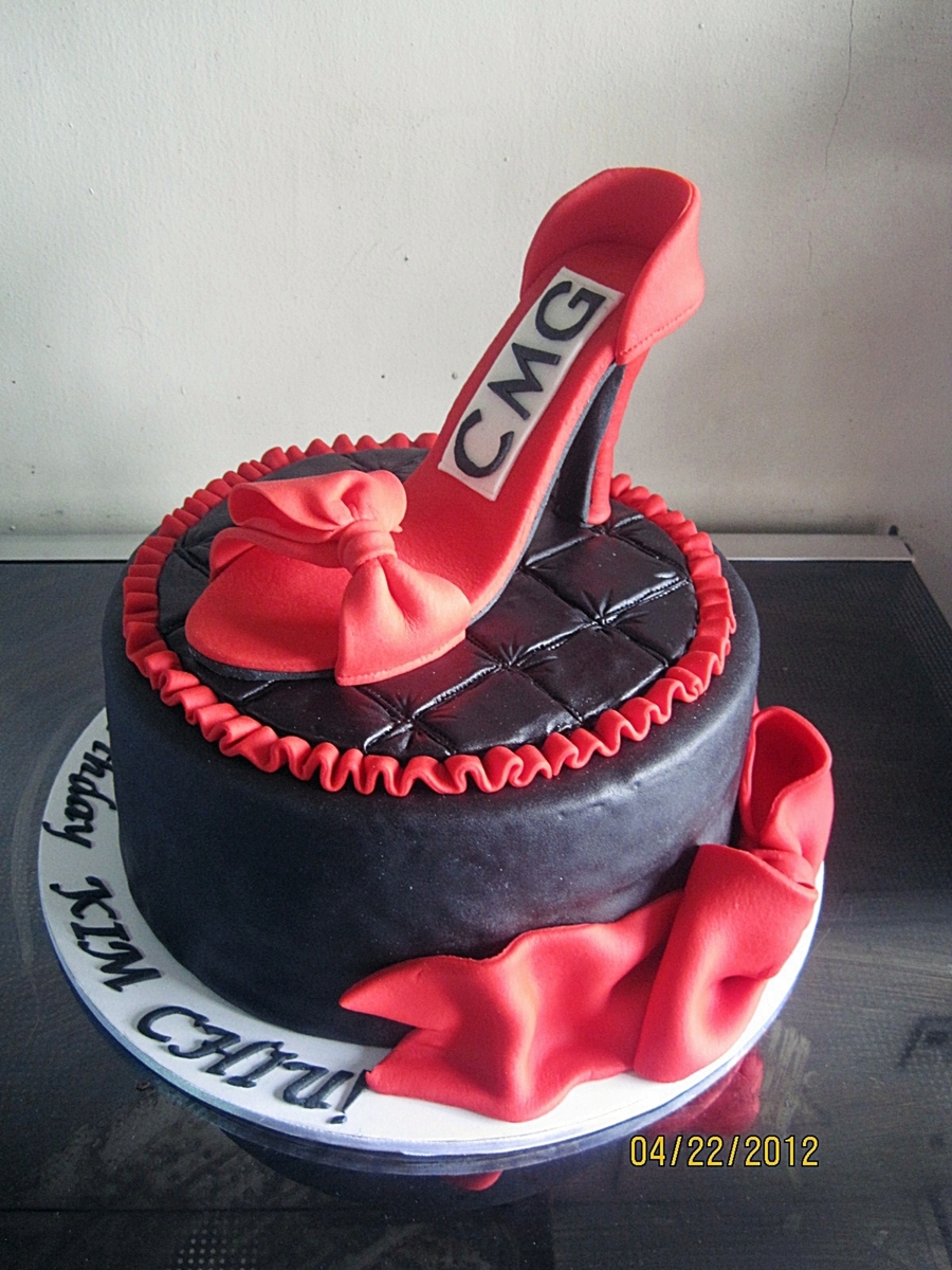 Red Shoe Cake - CakeCentral.com