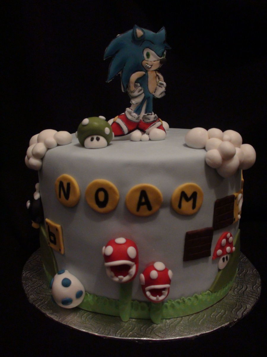 Sonic Mario Bros Cake - CakeCentral.com
