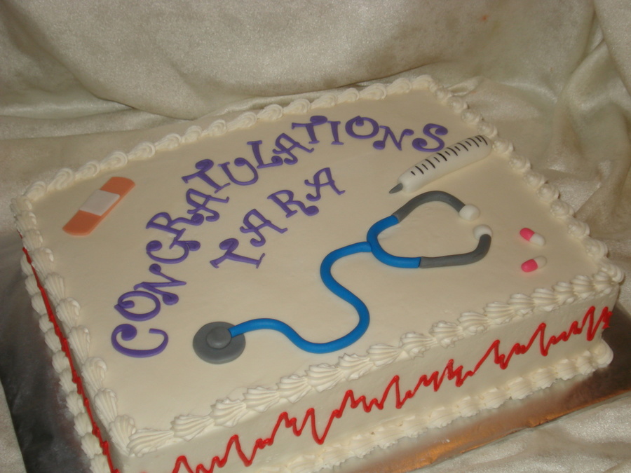 Graduation Nursing Student - CakeCentral.com