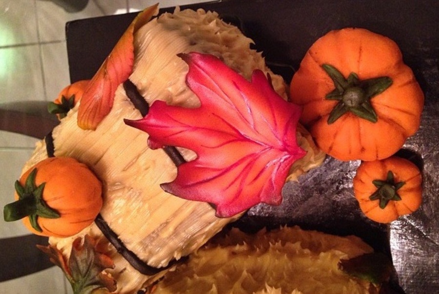 Autumn - CakeCentral.com