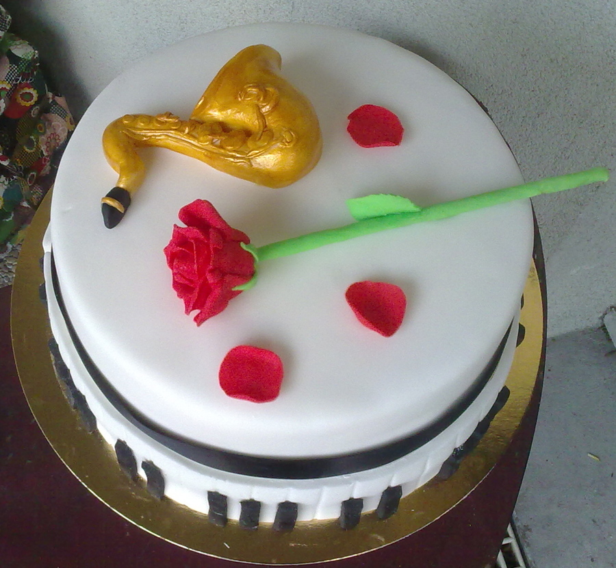 Jazz Cake - CakeCentral.com