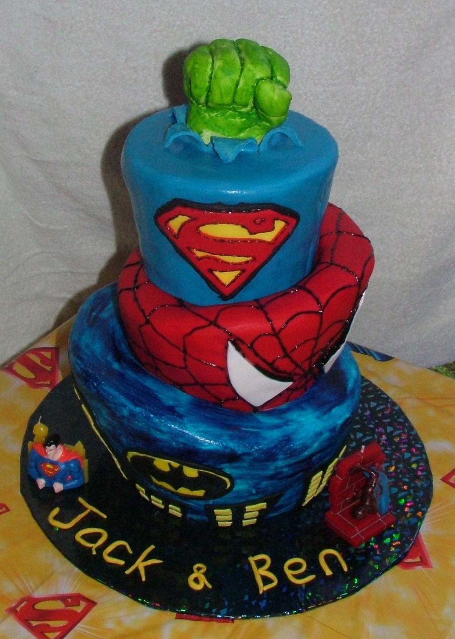 Super Heroes - CakeCentral.com