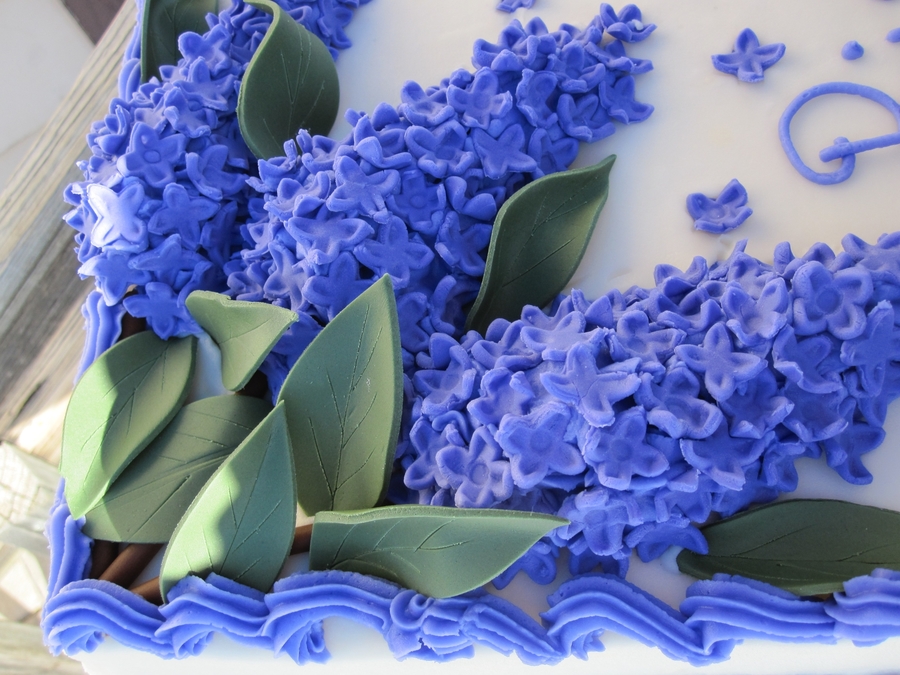 Lilacs - CakeCentral.com