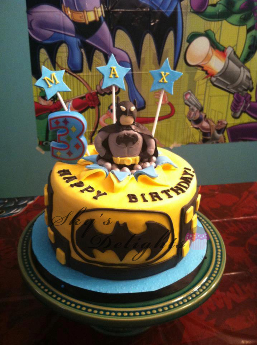 Batman Exploding Cake - CakeCentral.com