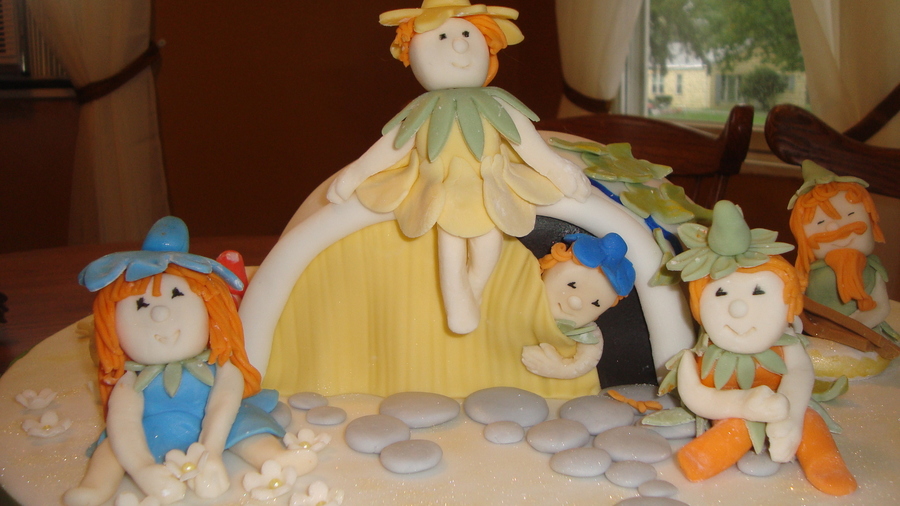 Pixie Teapot House Cake - CakeCentral.com